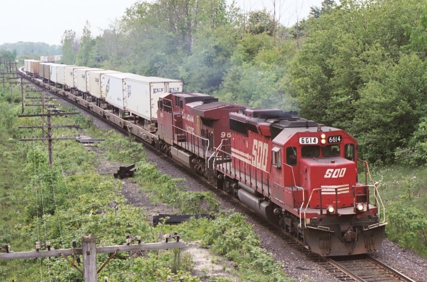 Downsized Image [soo6614r.jpg - 453kB]